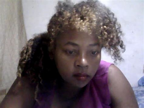 Kiarah Young Women 33 Years Old