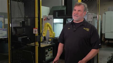 Job Shop Adds Robot Machining Cell For Prototype Work And Short Runs Youtube