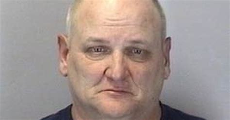 G1 Homem é Preso Após Entrar Em Loja Com O Pênis Para Fora Da Calça