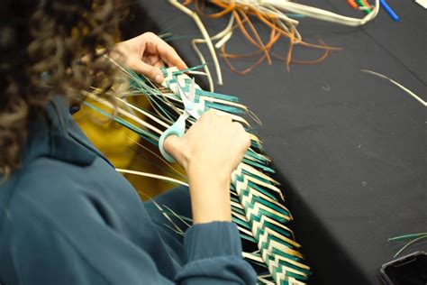 تكوين On Twitter مقتطفات من ورشة فنّ سفّ الخوص مع أشروق الصايغ