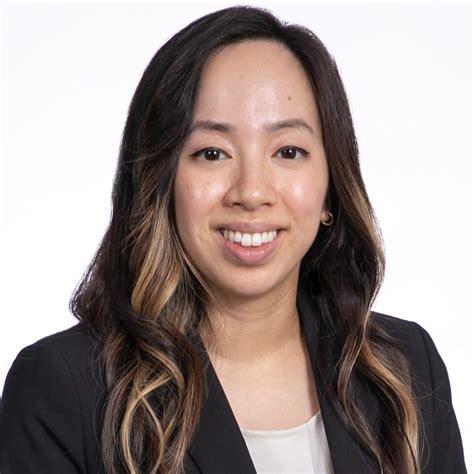 Monisha Sarin Md Healthyu Clinics