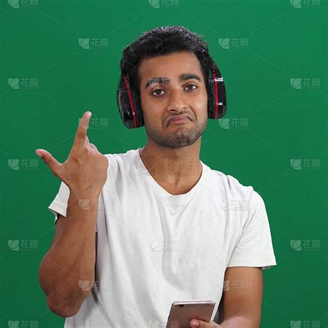 一个因问题而不快乐的人