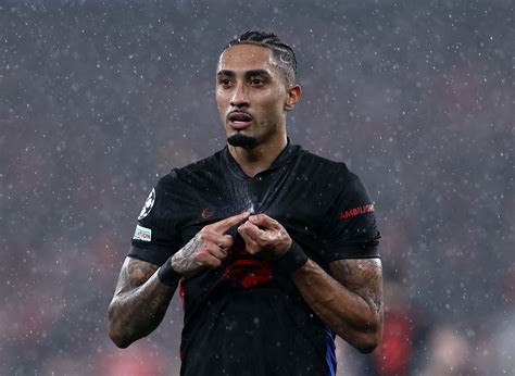 What Happened With Raphinha After Benfica Vs Barcelona Police