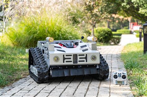 Мини косачка робот с дистанционно управление Косачка Трактори механизация инвентар Ш