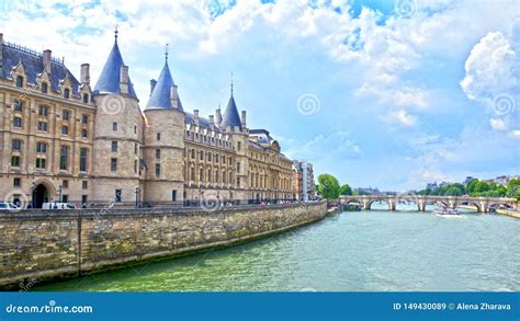 Schloss Conciergerie Ehemaliger K Niglicher Palast Und Gef Ngnis