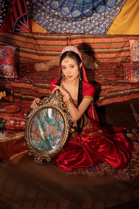 아트그림 20220805 이국적인 모델들의 컬렉션 V2ph