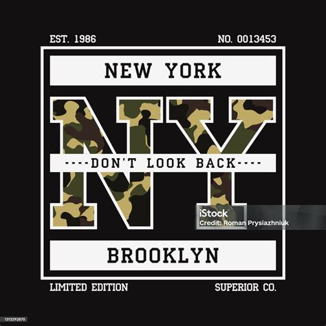 위장 질감이 있는 뉴욕 티셔츠 디자인 브루클린 슬로건 티셔츠를 위한 뉴욕 타이포그래피 그래픽 군사 및 군대 스타일의 의류 프린트 벡터 T 셔츠에 대한 스톡 벡터 아트 및