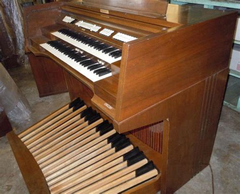 Nerdgasms Organ Pedalboard Midi Project