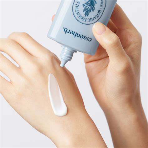 Tea Tree Moisture Sun Milk Spf50 Pa Essenherb Global