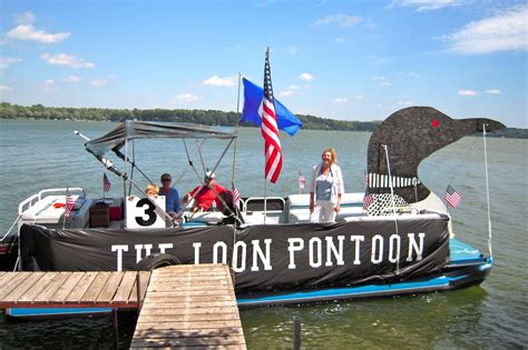 30 Pontoon Decoration Party Ideas For A Boat Parade Artofit