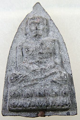 หลวงปู่ทวด พระอาจารย์นอง วัดทรายขาว ฝังตะกรุดนารายณ์แปลงรูป พระเครื่อง พระแท้ Webpra เว็บ พระ คอม