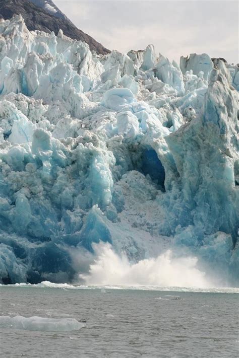 Glacier Calving Tracy Arm Fjord Juneau Ak Favorite Places Juneau Alaska