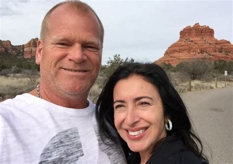 Is Mike Holmes Married To A Wife His Wiki Bio Net Worth Height