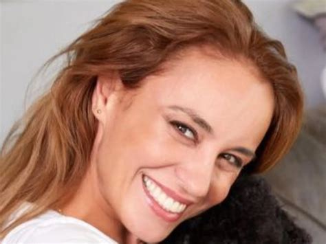 Радина Кърджилова събужда мъжките мечти със снимки от плажа Звезди Woman Bg