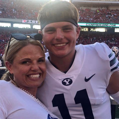 Zach Wilsons Mom Has Sarcastic Response After Fan Throws Water Bottle