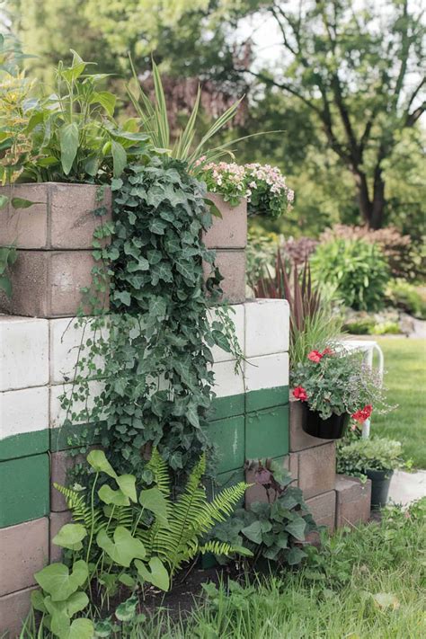 25 Eye Catching Garden Wall Ideas For Every Style Plantglossary