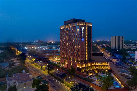 Radisson Blu Hotel And Conference Center Landl Luceandlight