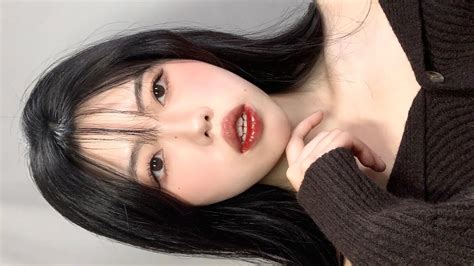 고혹 한 스푼 추가요🍂 가을 다크겨울 다크 해쳐모여 겨울에 찰떡인 블랙 체리🍒 메이크업이랄까 메이크업 겟레디윗미 Grwm Youtube