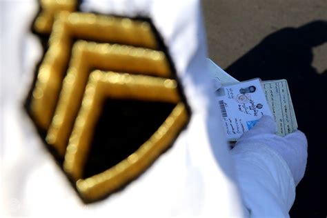 گشت ستاد مرکزی معاینه فنی خودروهای تهران به مناسبت هفته هوای پاک عکس