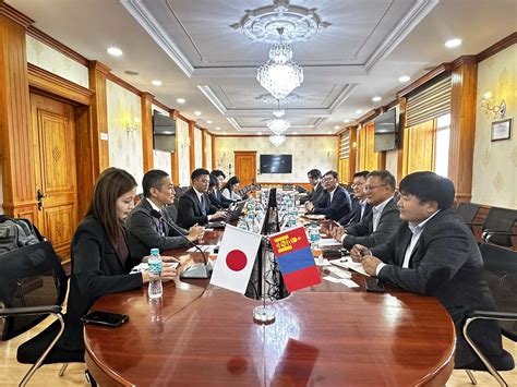 ШИНЖЛЭХ УХААН ТЕХНОЛОГИЙН ИХ СУРГУУЛЬ