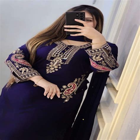 সম্পূর্ণ লেটেস্ট ডিজাইনের সিকোয়েন্স এবং এমব্রয়ডারি কাজ করা সম্পূর্ণ রেডি থ্রি পিস কালেকশন।।as1