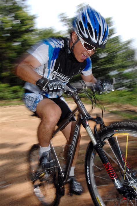 ‘천만번 더 타도 기분 좋은 것 자전거…“75세에도 산길 44km는 거뜬”[양종구의 100세 시대 건강법]