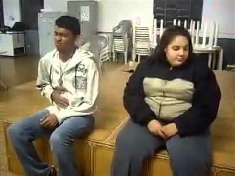 Dickes M Dchen Furtzt Youtube