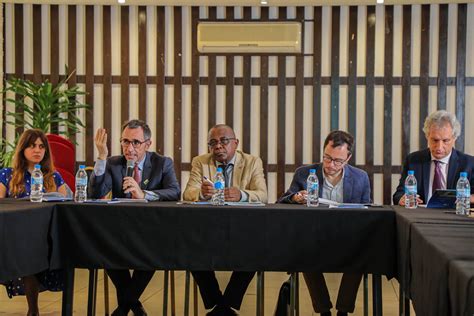 Vers la restructuration des organisations de la société civile