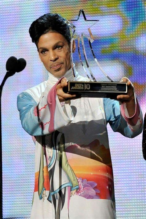 In 2010 Prince Was Honored With The Bet Lifetime Achievement Award