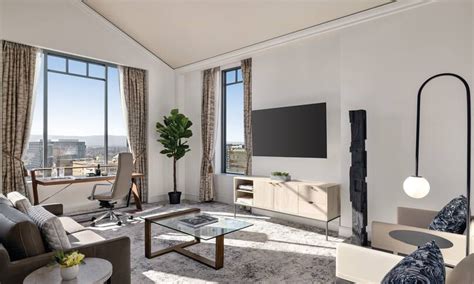 Rooms And Suites At Signia By Hilton Hotel In San Jose