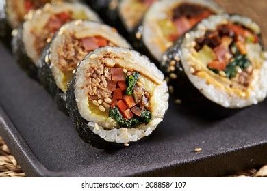 김밥 치즈 야채 김밥 스톡 사진 2088584107 Shutterstock
