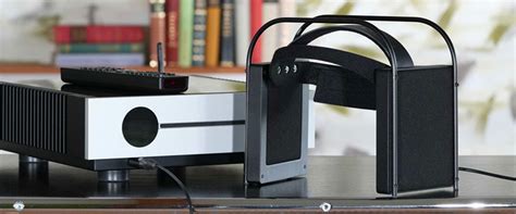 Float QA magnetostatic Jecklin Float Legende eines Kopfhörers