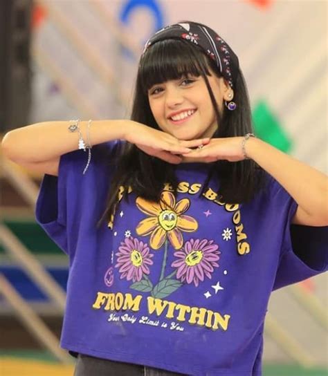 Mayi Ri Drama Cast Name With Photos Pakistani Serial Showbiz Hut