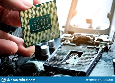 Hand Of Computer Engineering Brings Computer Cpu Processor Memory