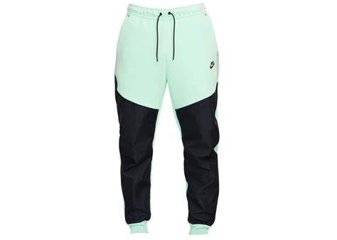 Nike Sportswear Tech Fleece Sweatpants Mint Greenblack Mens Ss23 Gb