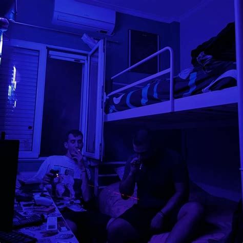 Μιχάλης Μπαξεβάνης Mike Baxe On Threads