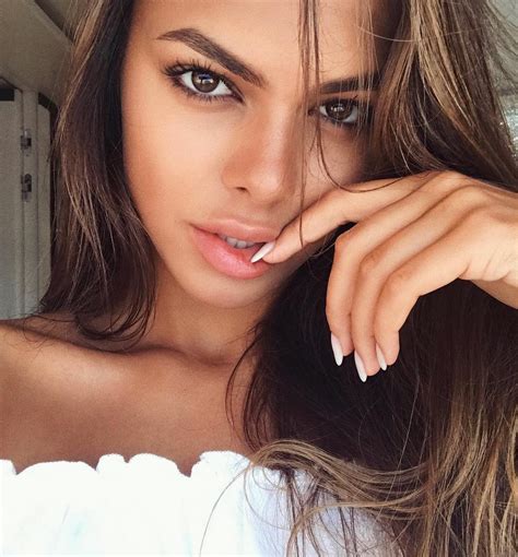 Viki Odintcova Owns Instagram Hustlebootytemptats