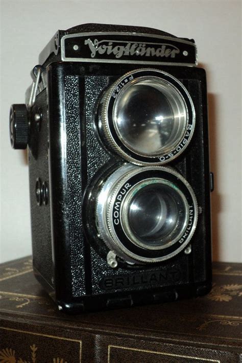 Voigtlander Camera 1940s Twin Lens Reflex Brilliant Bakelite