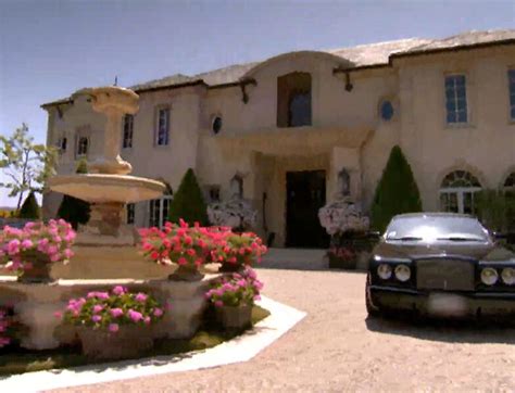Lisa Vanderpump New House Entrance Villa Rosa A Tour Inside — Very