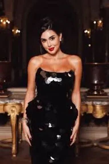 ياسمين صبرى بعد عرض باريس قابلت أنجح ستات وعندهم تواضع وثقة بالنفس