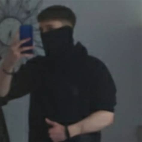 Karol Suvtelic • Threads Say More