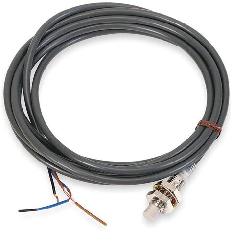 OMRON E E X ME Proximity Sensor Inductive Computers Tech Office Business Technology On