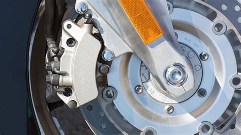 Musim Hujan Tiba Begini Cara Merawat Rem Cakram Sepeda Motor