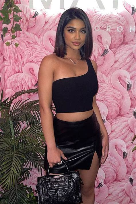 Priyanka Ares Model Gal Gadot Step Babe