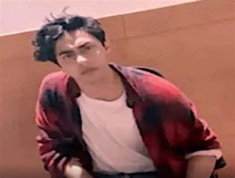 Ncb Officials Didnt Arrest Actual Accused People Report In Aryan Khan Drugs Case Hydnow