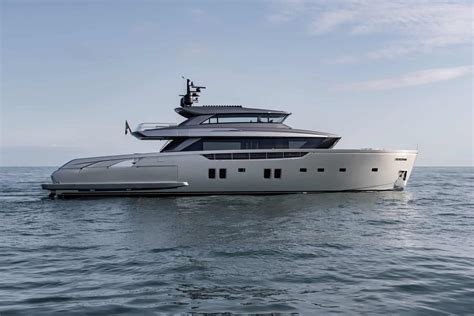 Best Luxury Yacht Brands 25 Shipyards Which Build The Best Superyachts