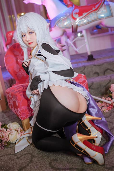 Fgo Merlin Prototype Cosplay By Arty Huang Comes With Magical Oshiri Sankaku Complex