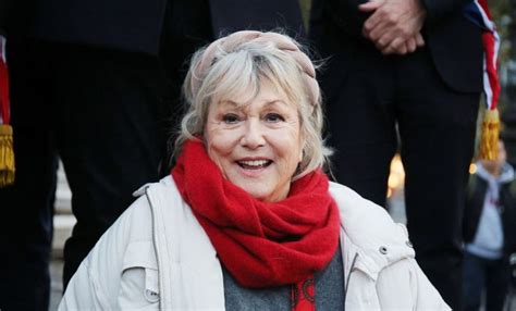Mylène Demongeot Après Son Cancer Elle Fait Une Rare Et Discrète