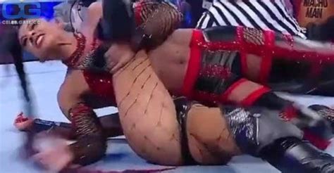 Becky Lynch Nackt Nacktbilder Playboy Nacktfotos Fakes Oben Ohne