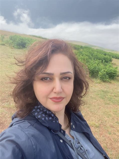 کوهساران مرا پر کن، اي طنين فراموشي نفرين به زيبايي آب تاريک خروشان که